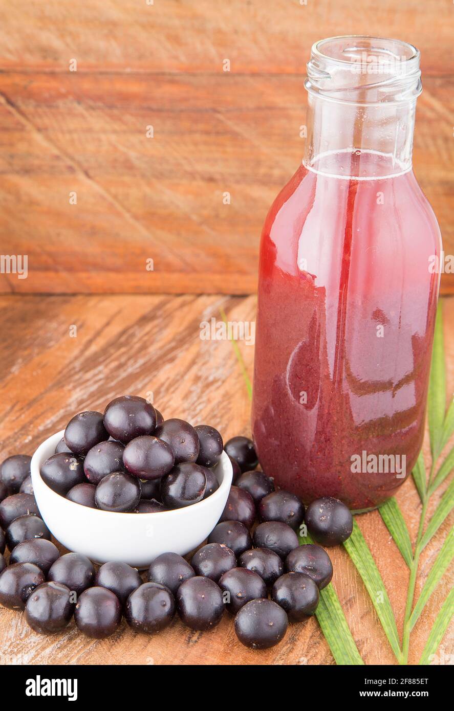 Acai juice Banque de photographies et d’images à haute résolution - Alamy