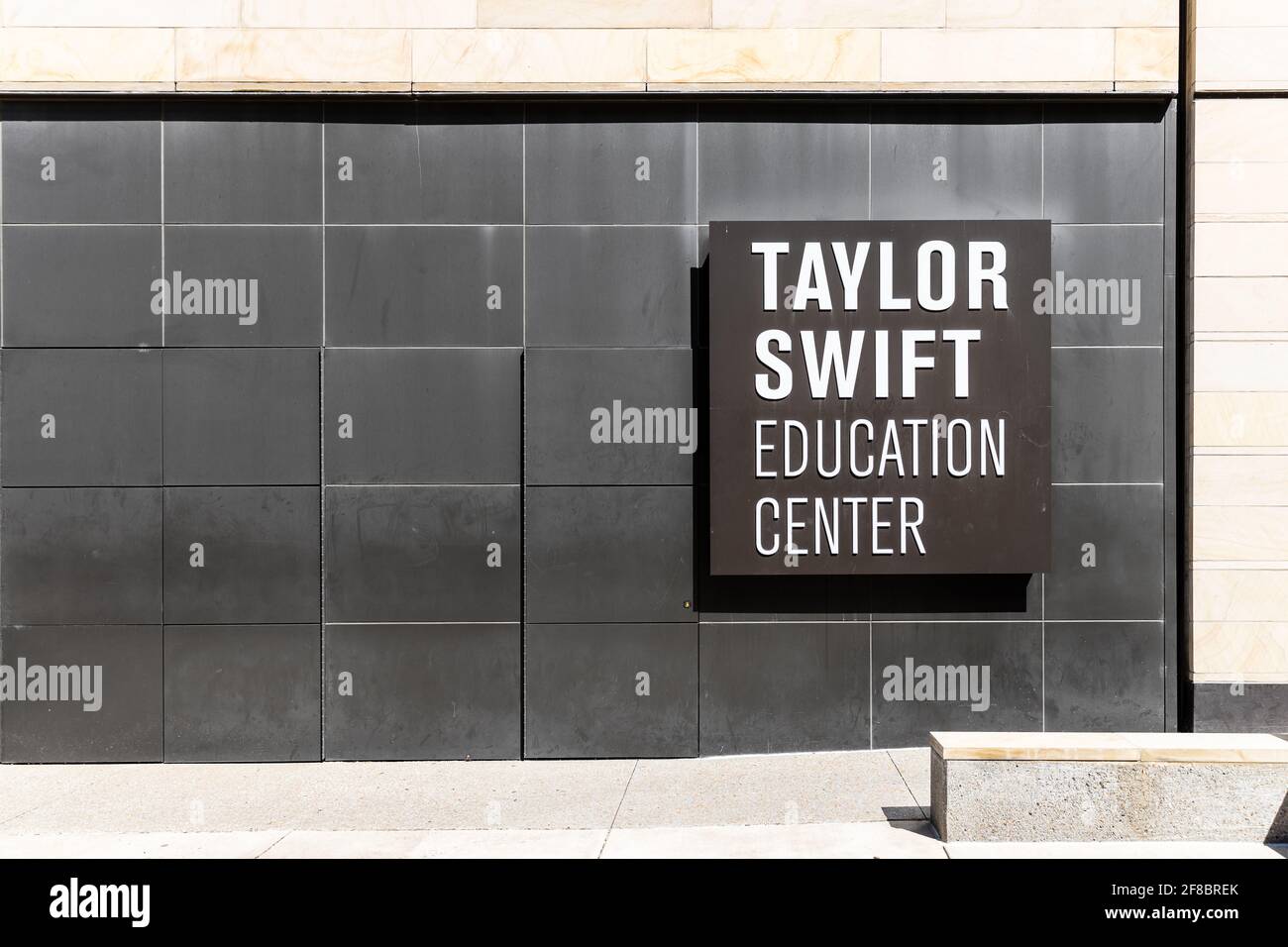 Le Taylor Swift Education Center, à l'intérieur du Country Music Hall ...