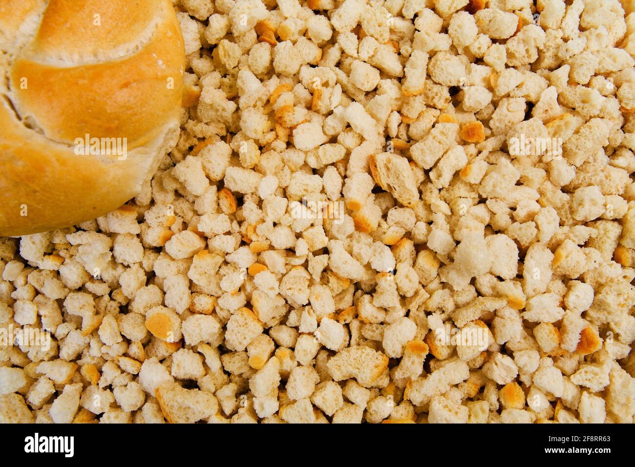 Bread cubes Banque de photographies et d’images à haute résolution - Alamy
