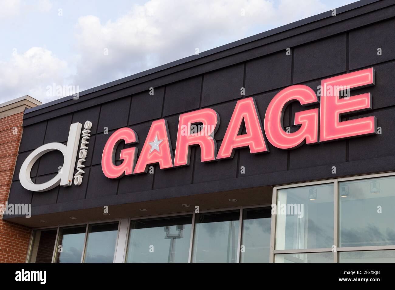 Outlet mall canada Banque de photographies et d’images à haute ...