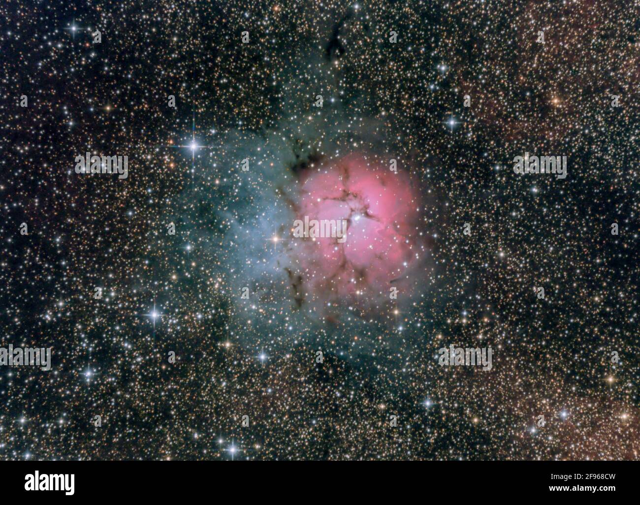 M20 de la nébuleuse Trifide photographié avec le télescope 1M Photo ...