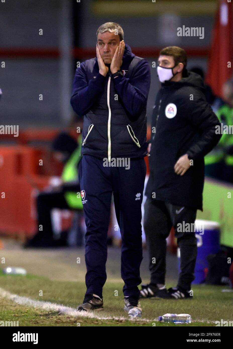Michael Duff, directeur de la ville de Cheltenham, lors du match Sky ...