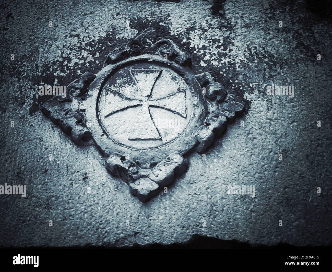 Croix templière Banque de photographies et d’images à haute résolution ...