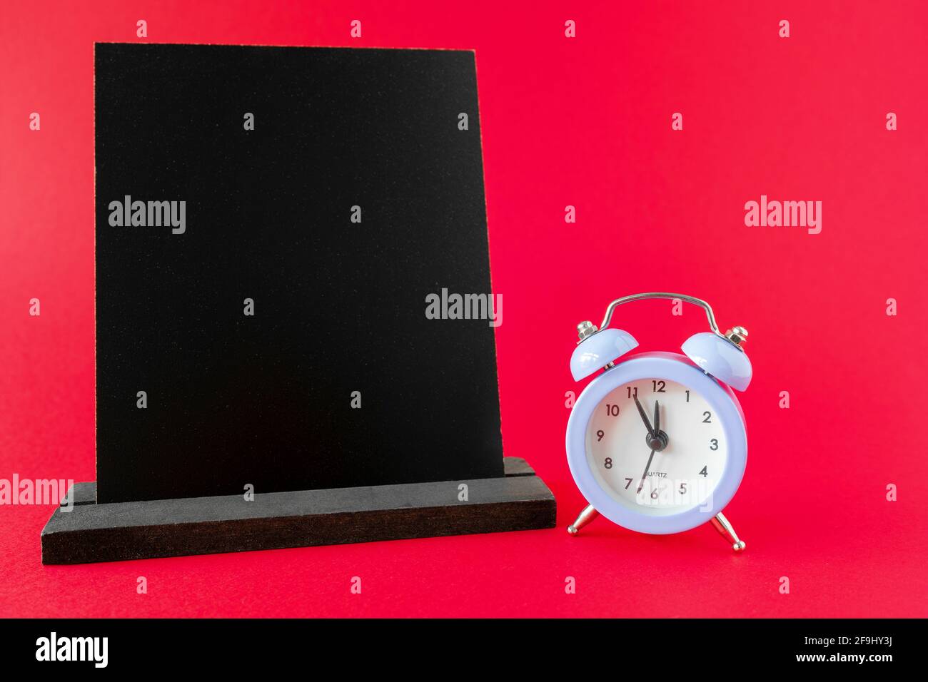 Maquette en bois ou cadre en bois, réveil 12 heures sur 24 sur surface ...