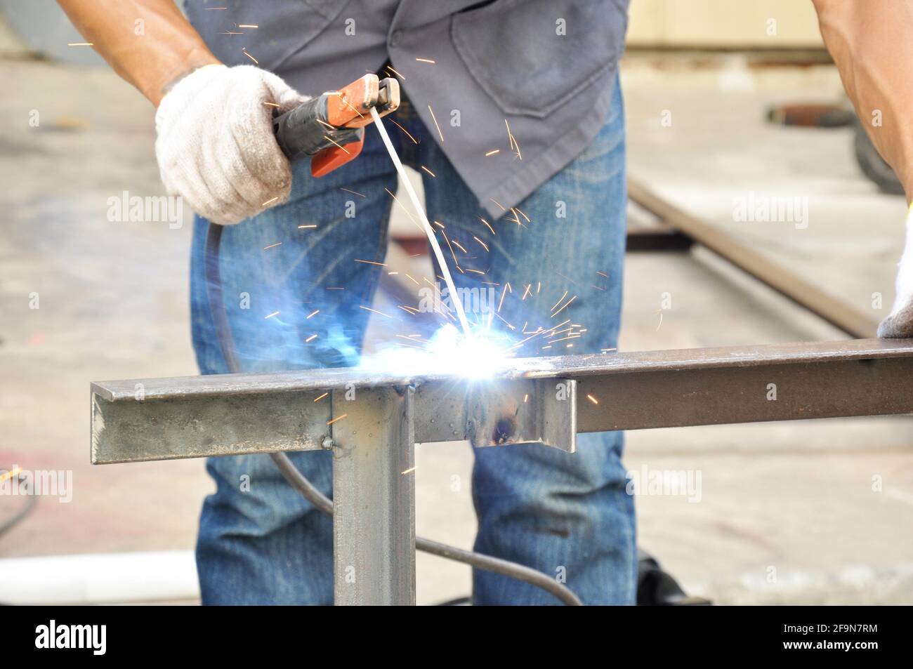 Soudure à l'arc Banque de photographies et d’images à haute résolution ...