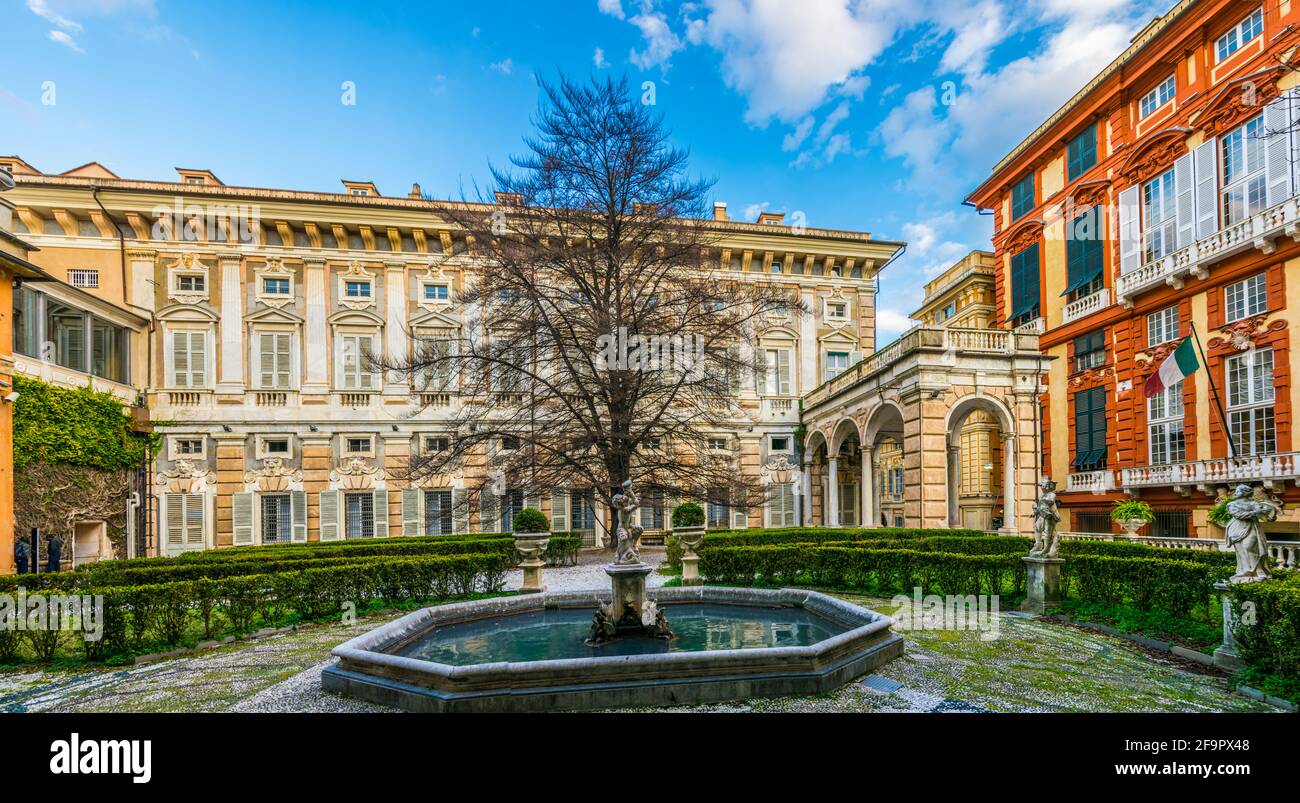 Palazzo bianco genova Banque de photographies et d’images à haute ...
