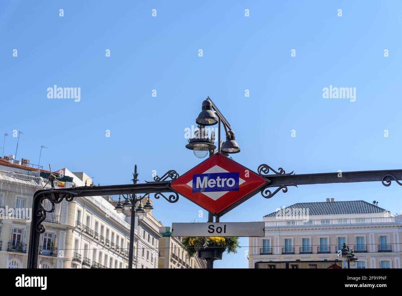 Madrid sol metro station Banque de photographies et d’images à haute ...
