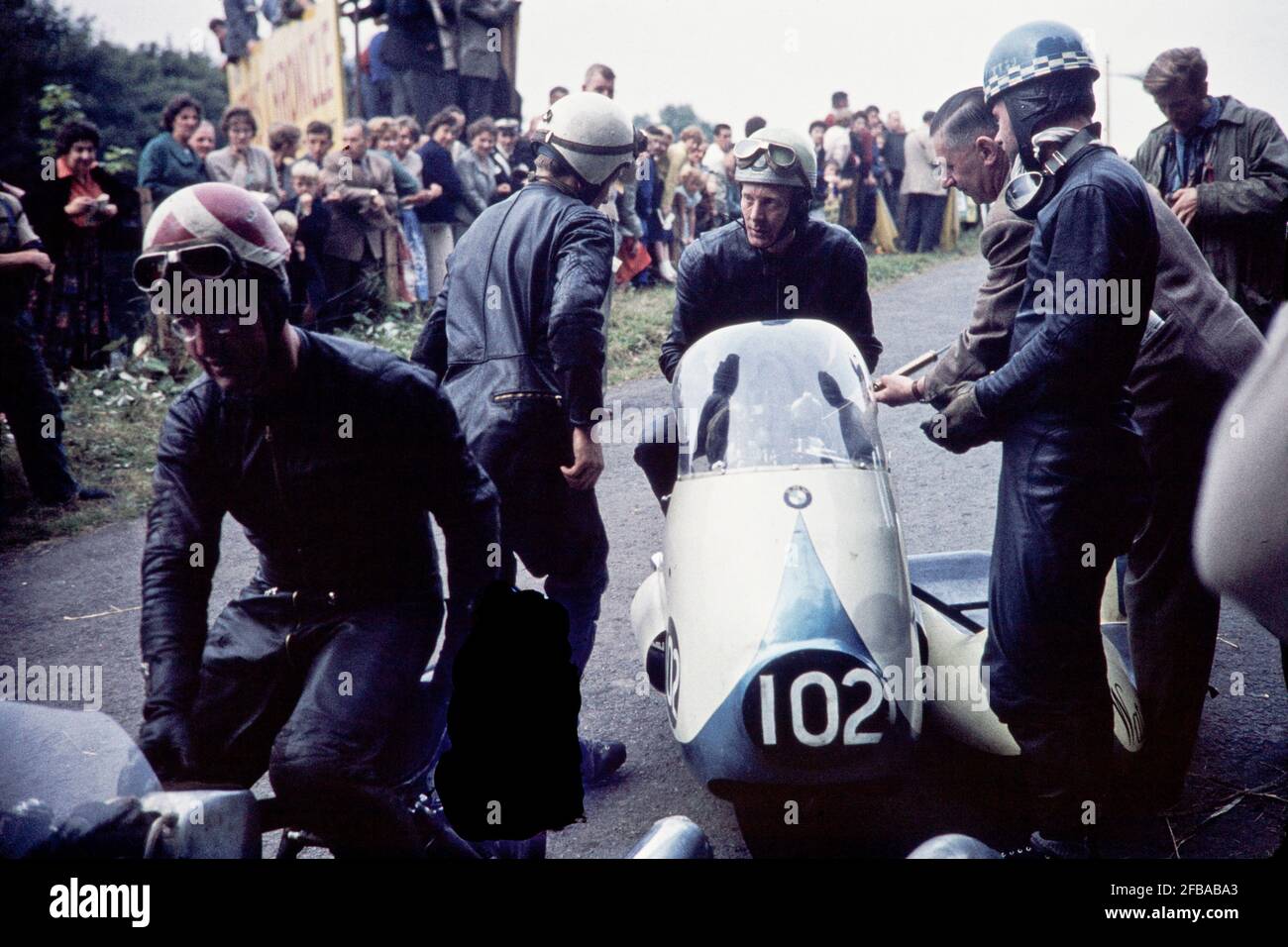 Sidecar racing tt racing Banque de photographies et d’images à haute ...