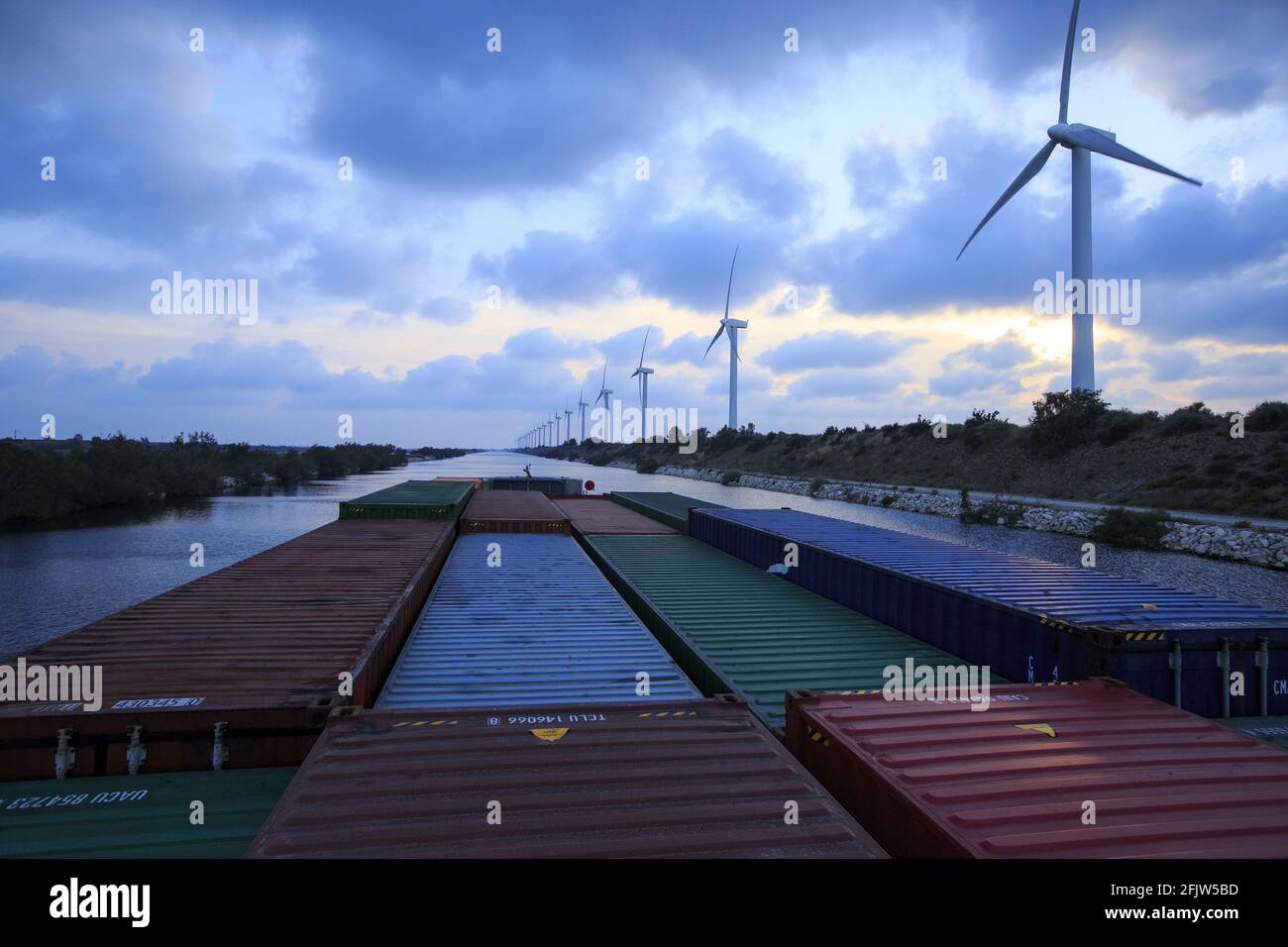 Barge cft Banque de photographies et d’images à haute résolution - Alamy