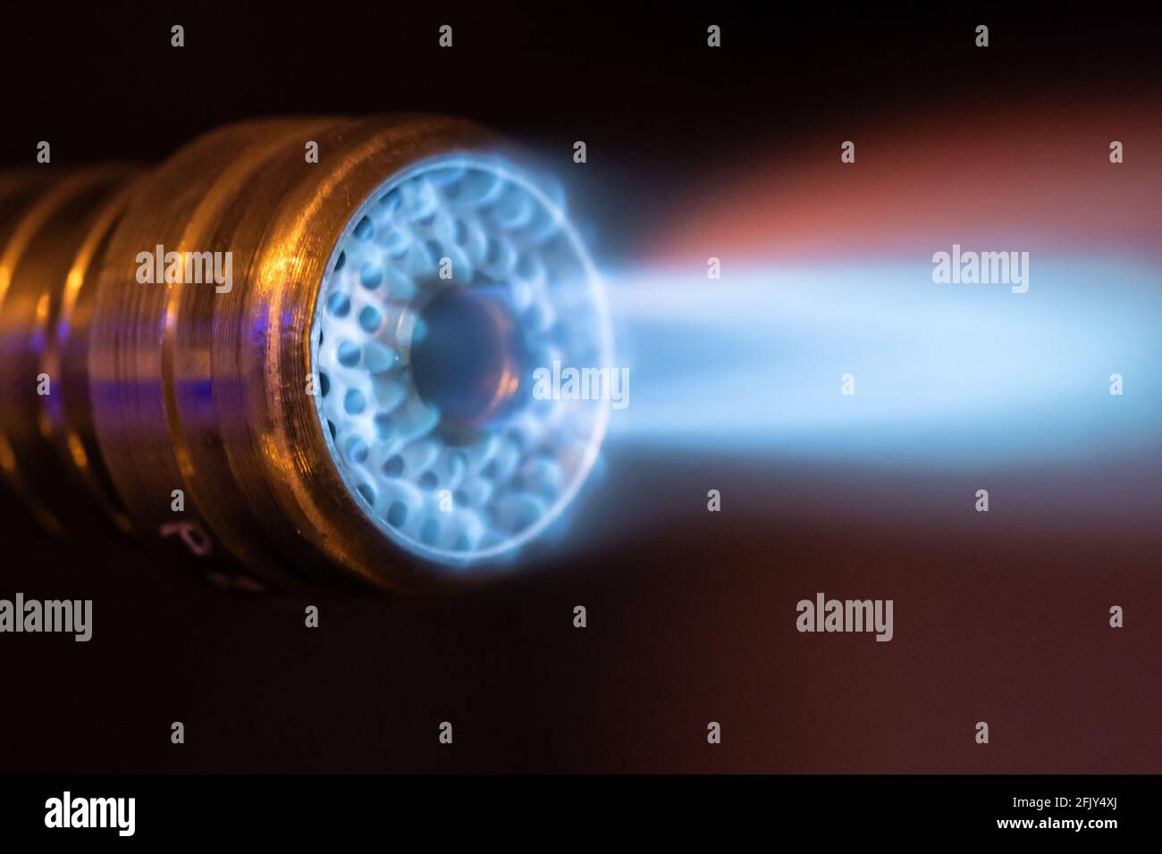 Flamme bleue Banque de photographies et d’images à haute résolution - Alamy