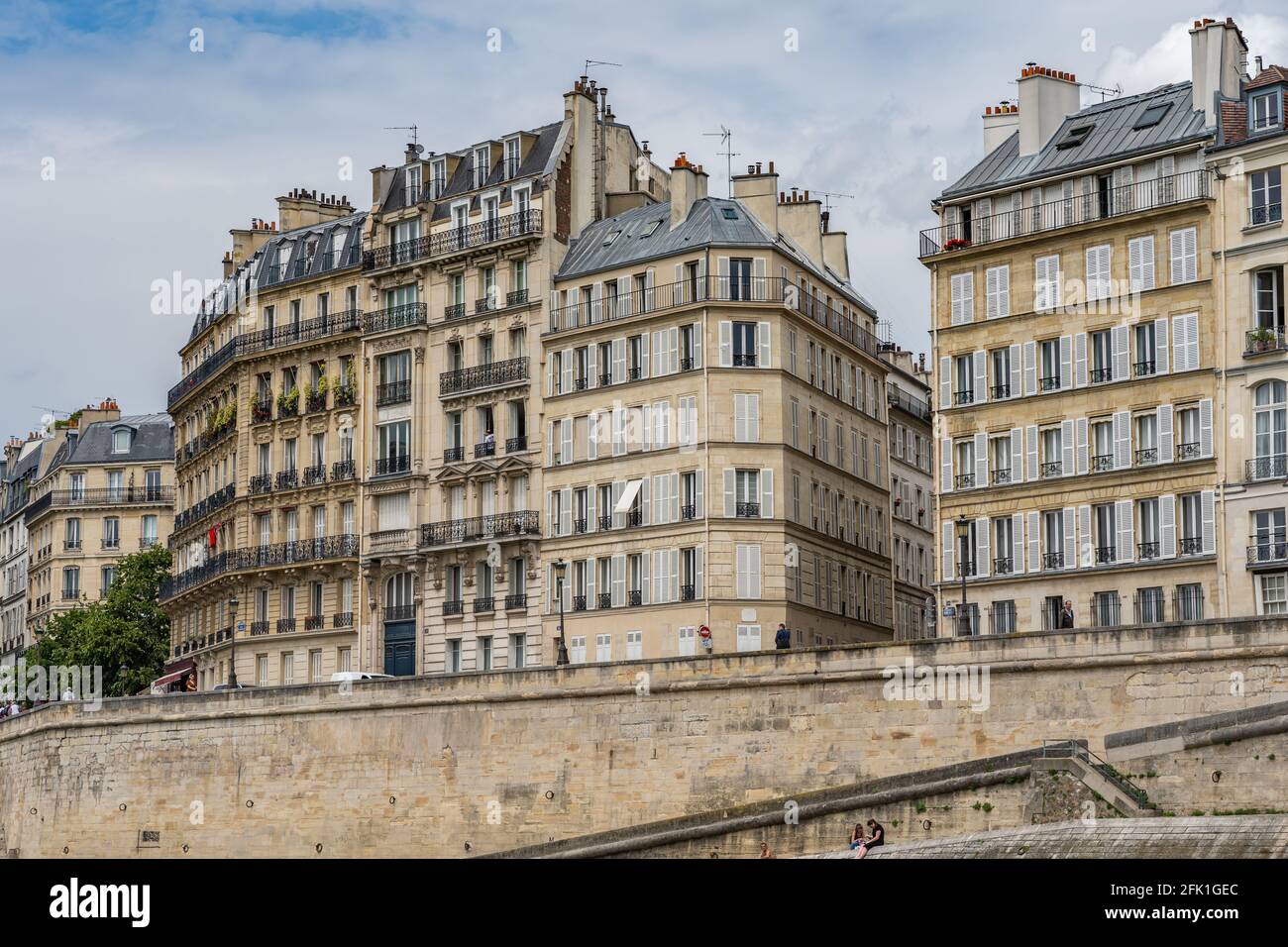 France paris haussmann building facade Banque de photographies et d ...