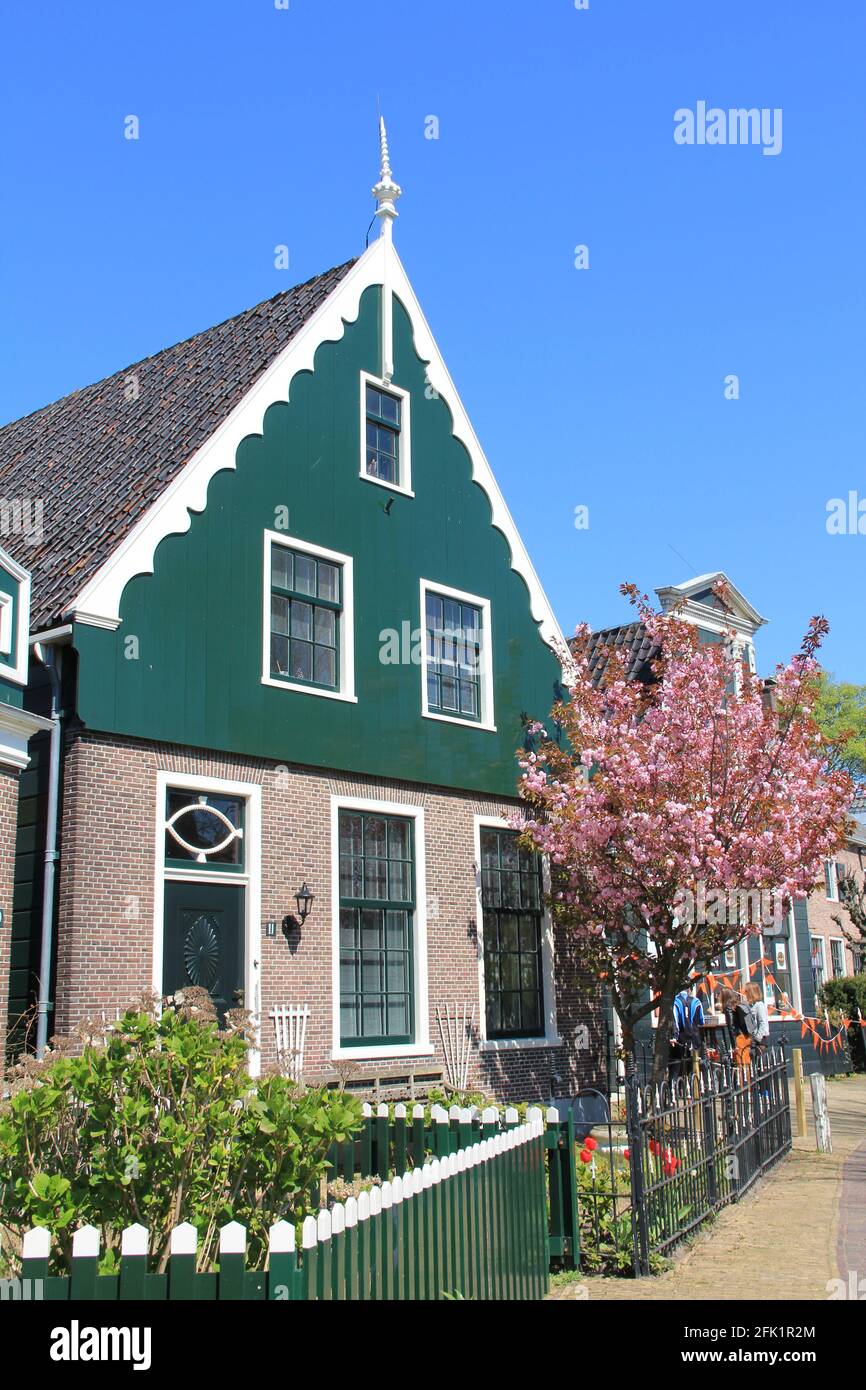 Zaanse schans est un quartier de zaandam Banque de photographies et d ...