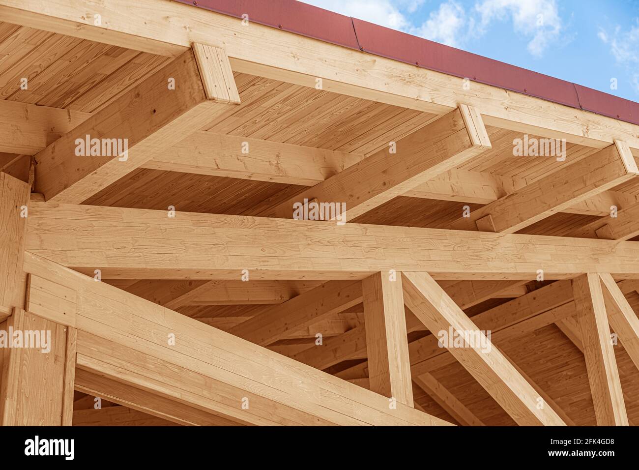 Structure de toit en bois Banque de photographies et d’images à haute ...