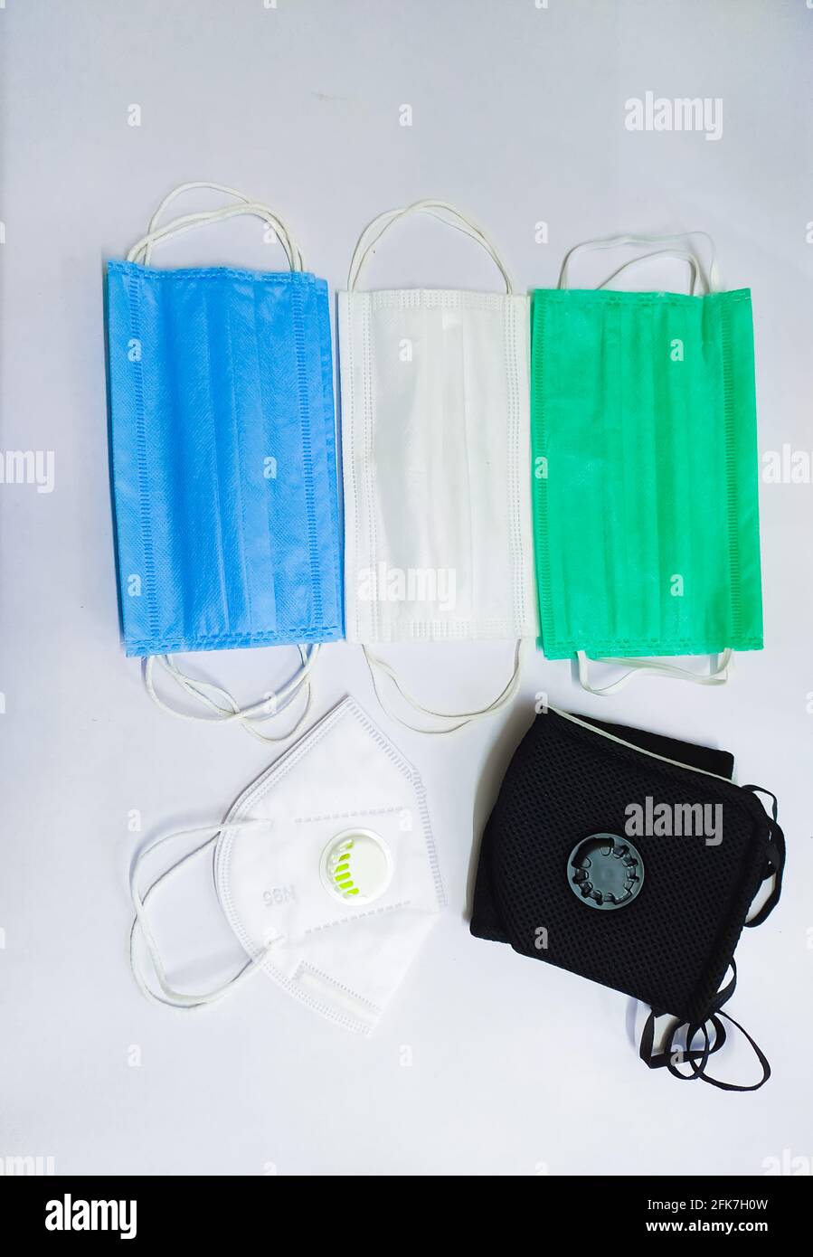 Different types of mask Banque de photographies et d’images à haute ...
