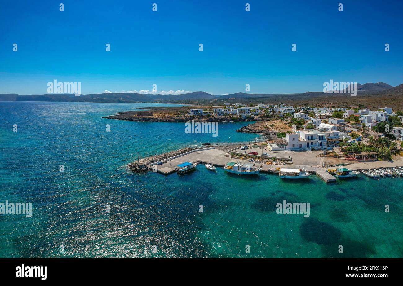 Avlemonas bay Banque de photographies et d’images à haute résolution ...