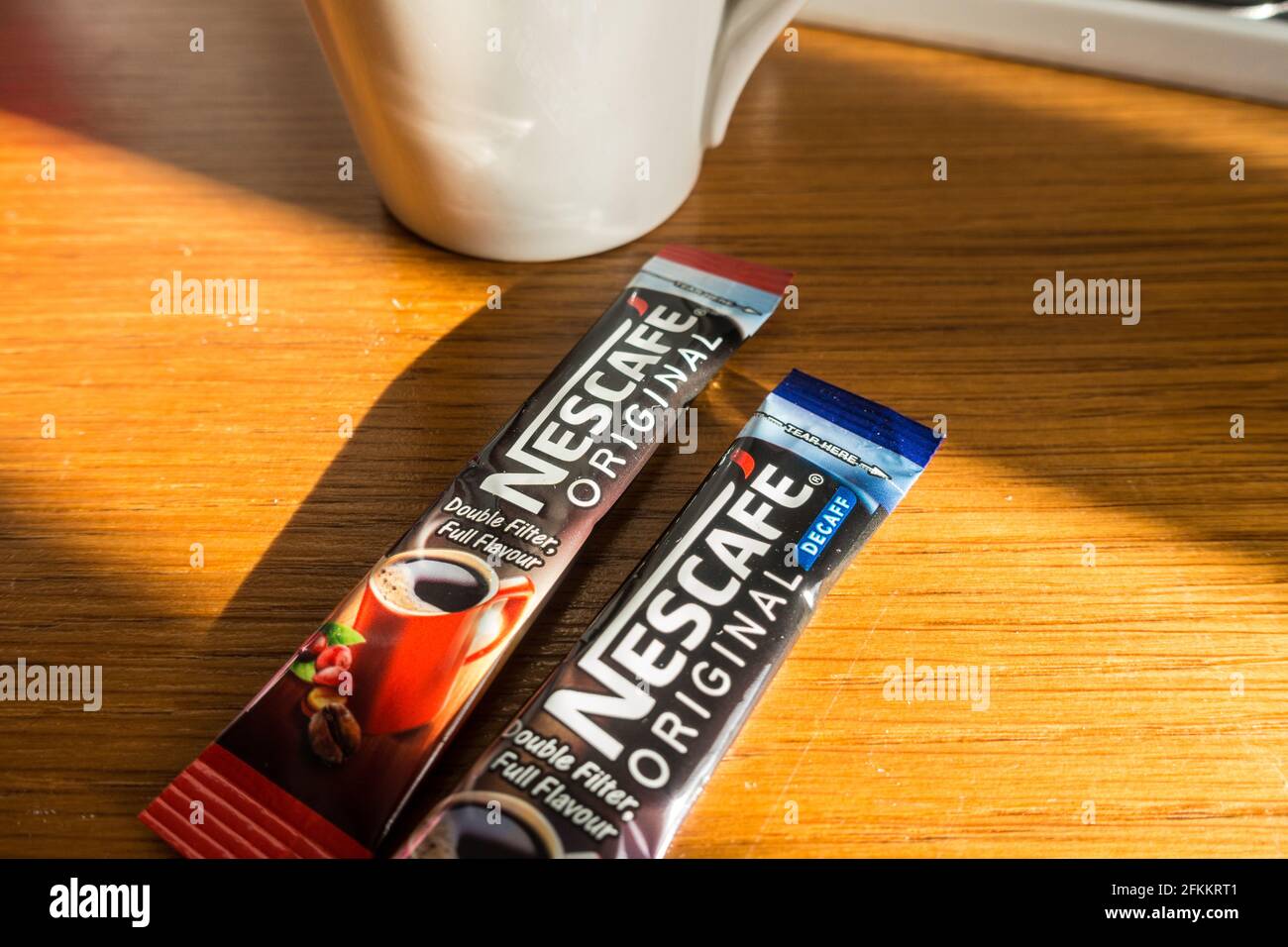Sachet de café nescafé Banque de photographies et d’images à haute ...