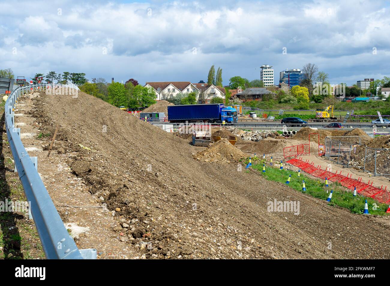 Slough, Berkshire, Royaume-Uni. 4 mai 2021. La M4 est en cours de ...