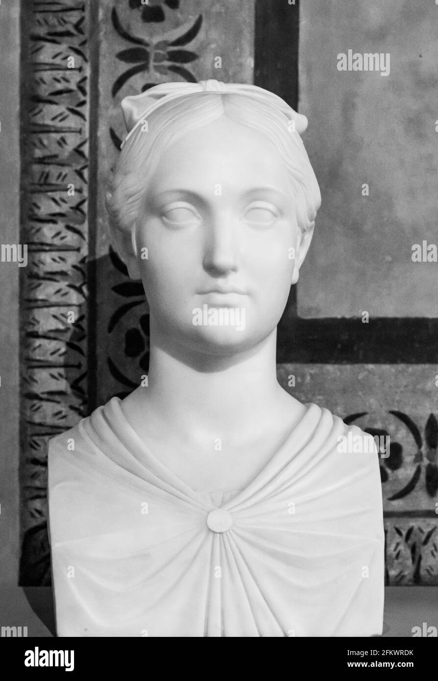 Buste de femme noir et blanc Banque de photographies et d’images à ...