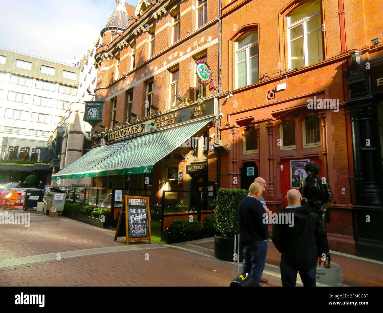 Phil lynott statue dublin Banque de photographies et d’images à haute ...