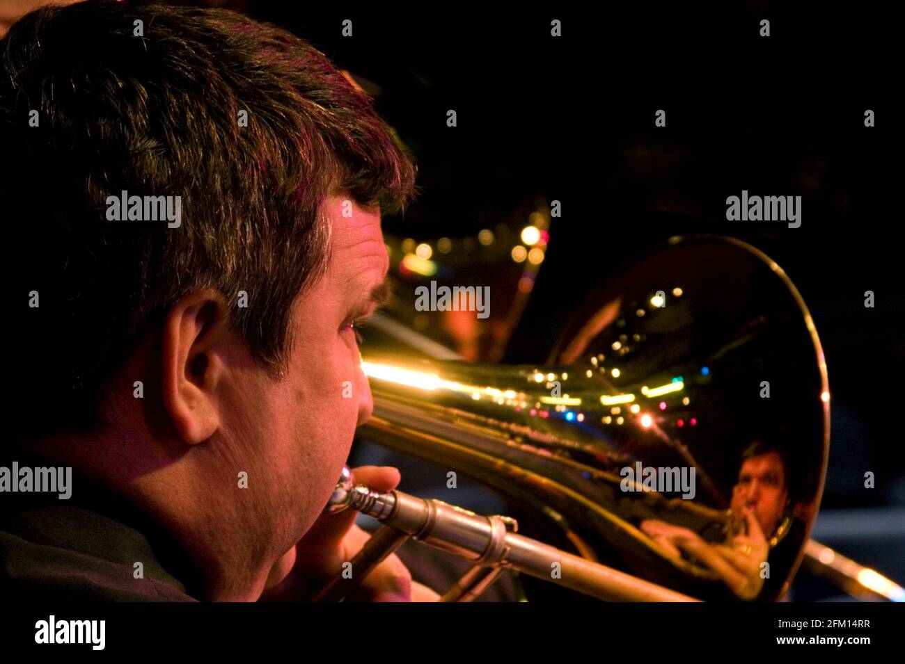 Joueur de trombone Banque de photographies et d’images à haute ...