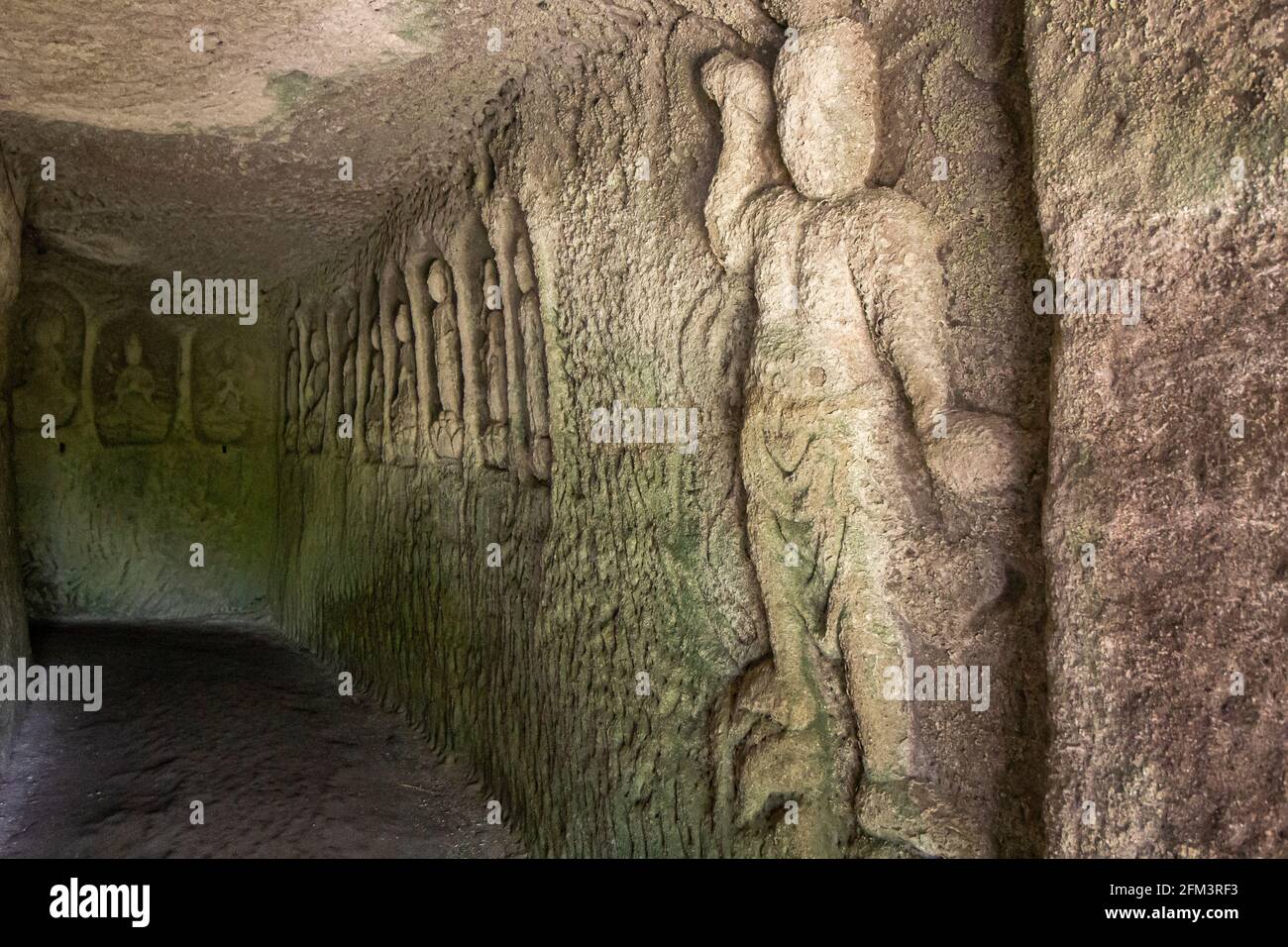 Grotte de gyoki Banque de photographies et d’images à haute résolution ...