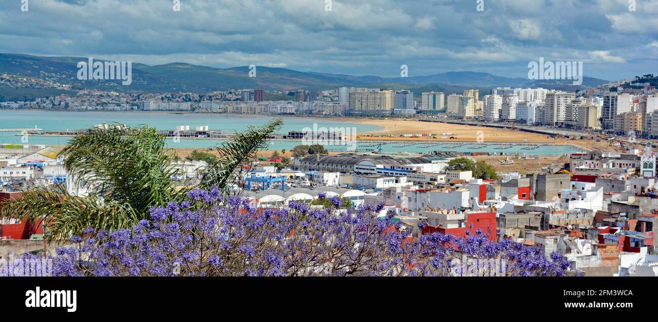 Port de la ville de tanger Banque de photographies et d’images à haute ...