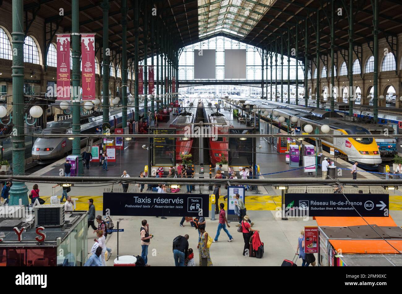 Paris tgv trains Banque de photographies et d’images à haute résolution - Alamy