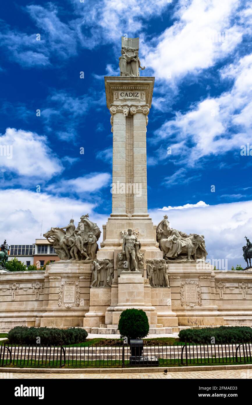 Monument de la Constitution espagnole en 1812, la Plaza de Espana ...
