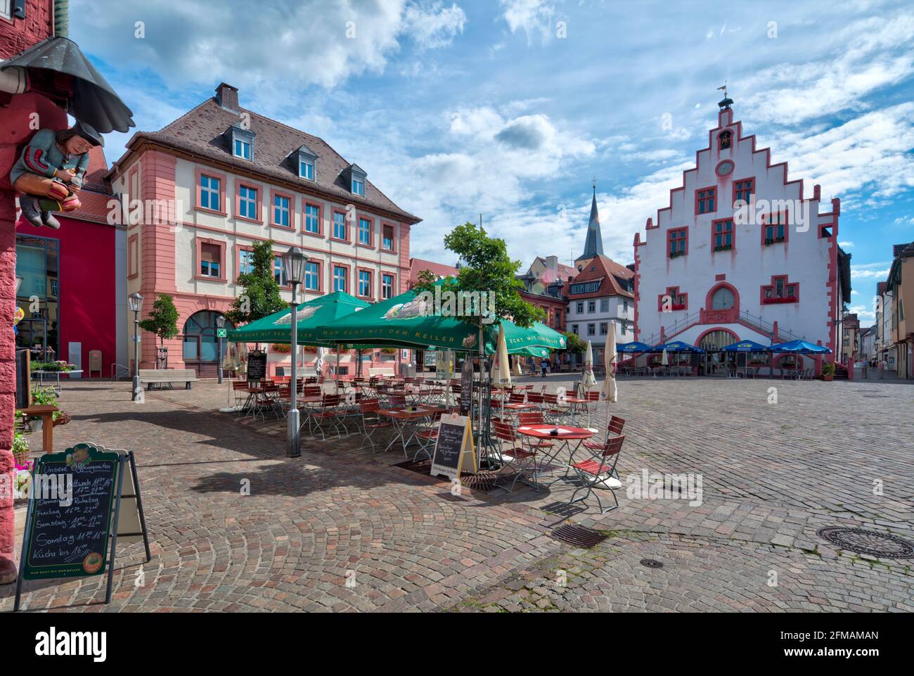 Maison d'Adelmanns, place du marché, hôtel de ville, été, Karlstadt am ...