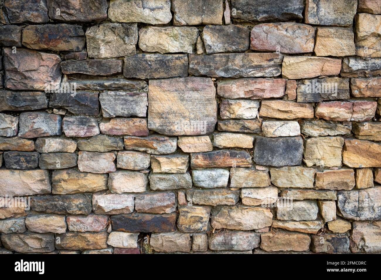 Mur de pierre empilé Banque de photographies et d’images à haute ...
