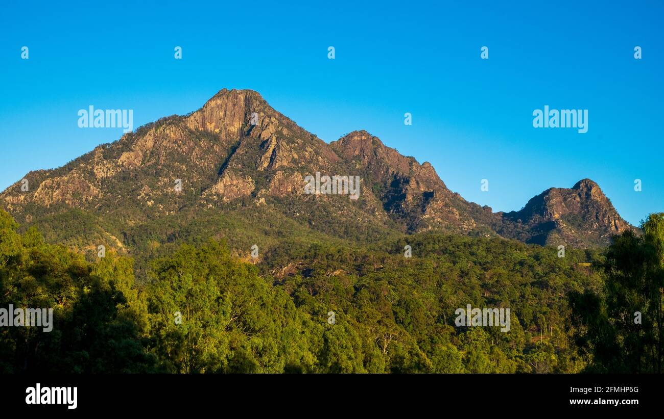 Mount barney national Banque de photographies et d’images à haute ...