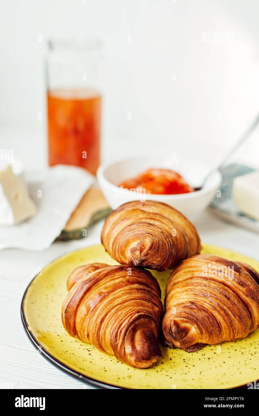 Confiture et beurre Banque de photographies et d’images à haute résolution - Alamy