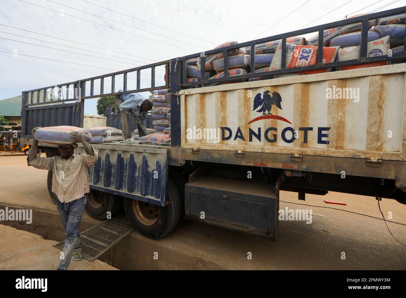 Ciment De Dangote Banque d'image et photos - Alamy