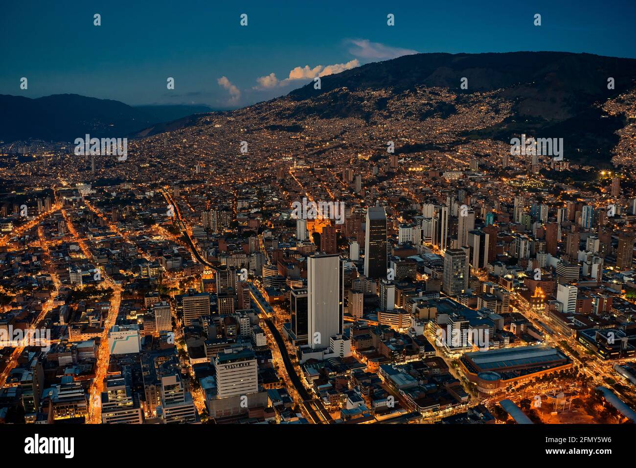 Medellin coltejer Banque de photographies et d’images à haute ...