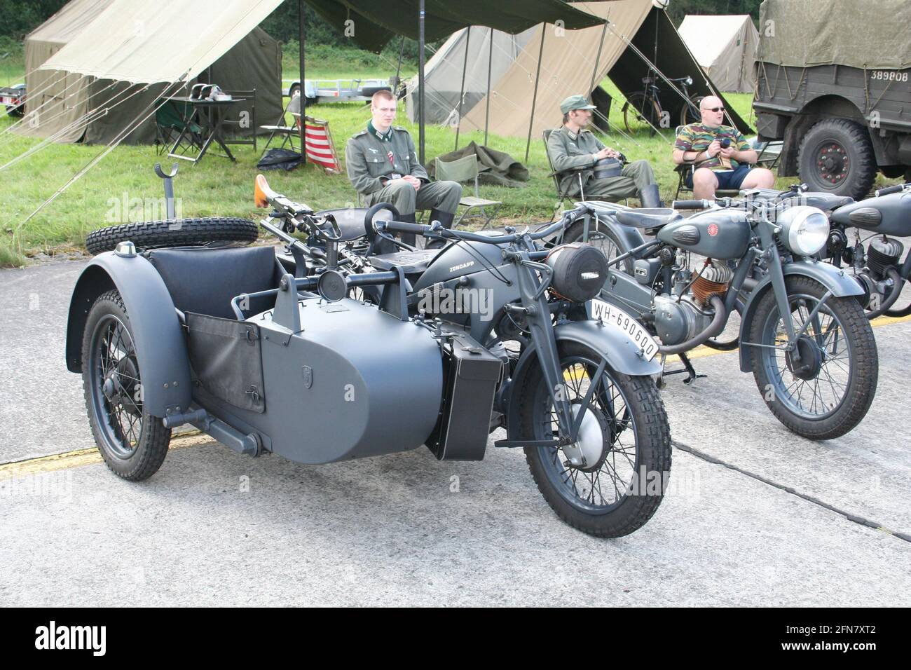 Zundapp KS600 WH Sidecar restauré à partir de 1941 Photo Stock - Alamy
