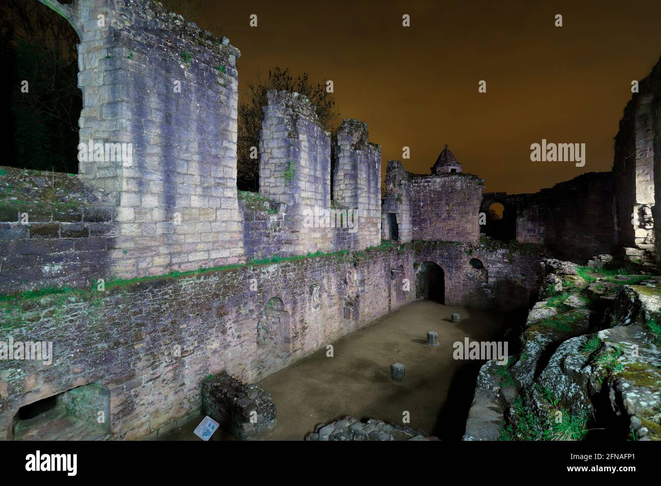 Ruines du château de spofforth Banque de photographies et d’images à ...
