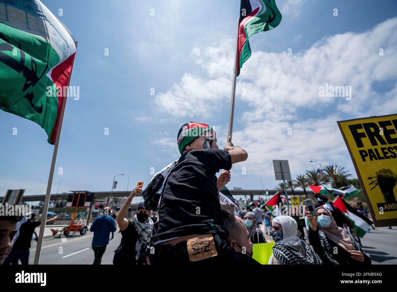 Los Angeles, Californie, États-Unis. 15 mai 2021. Les gens assistent à ...