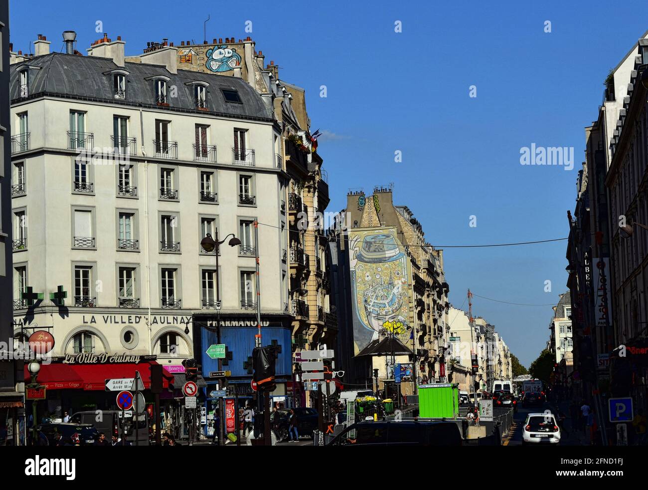 Circulation automobile parisienne Banque de photographies et d’images à ...