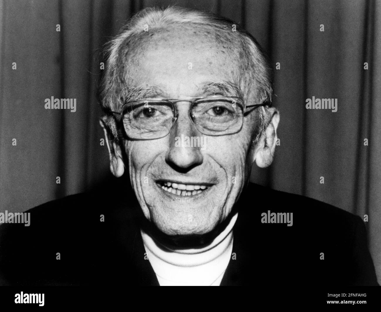 Portrait de jacques yves cousteau Banque de photographies et d’images à ...