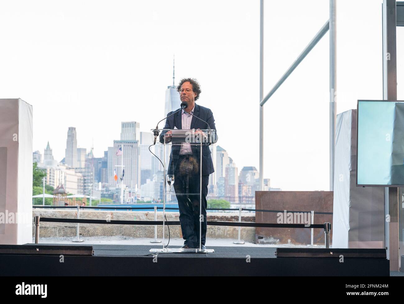 Adam Weinberg, directeur du Whitney Museum of American Art, parle lors ...