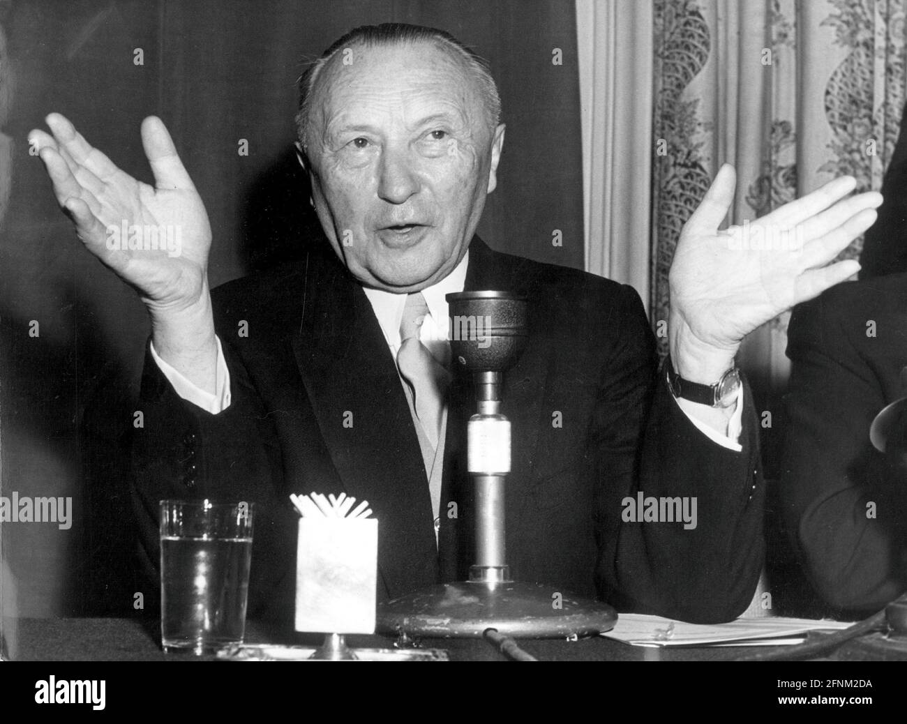 Konrad Adenauer 1876 1967 Banque d'image et photos - Alamy