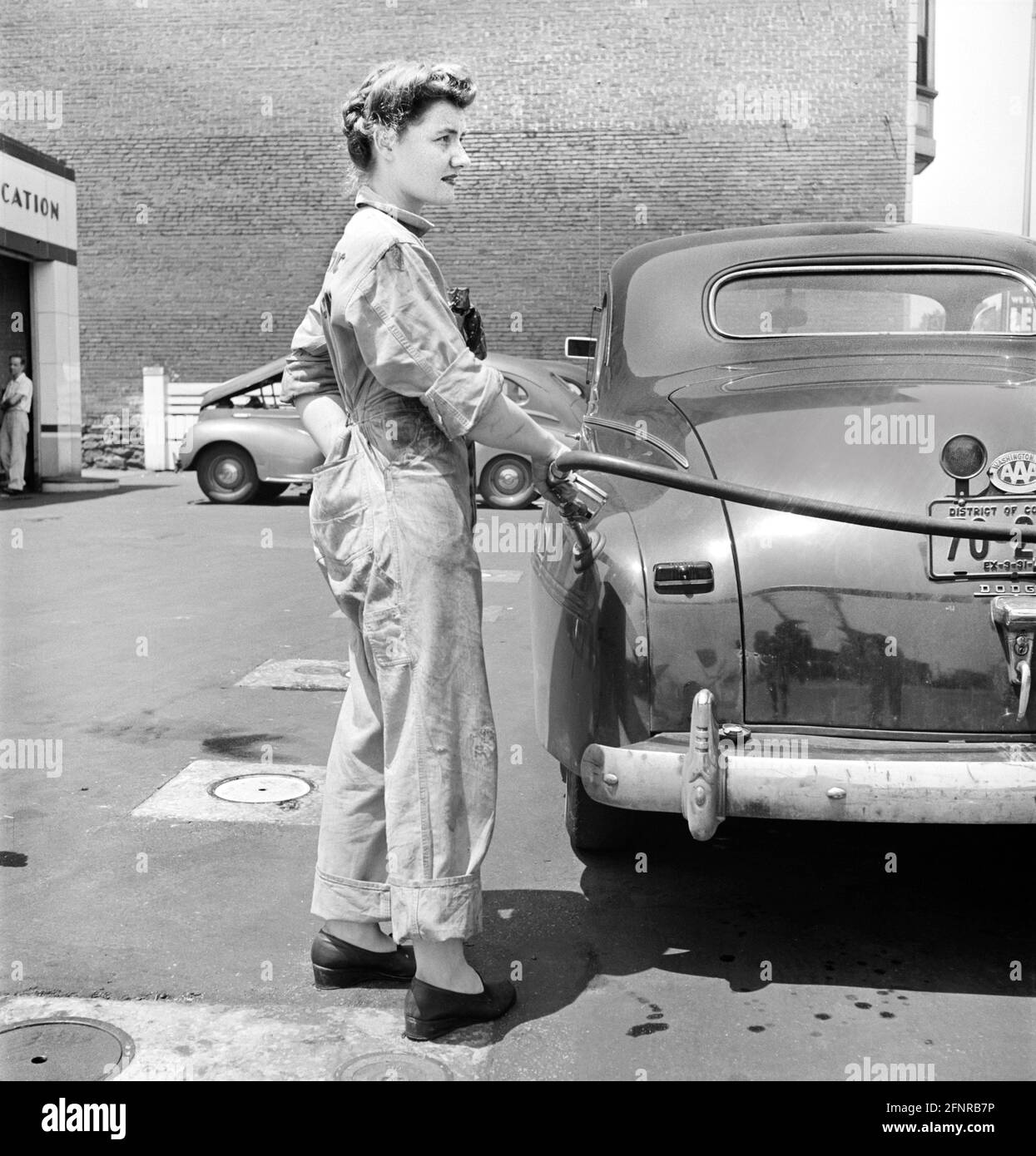 1940s gas station Banque de photographies et d’images à haute ...