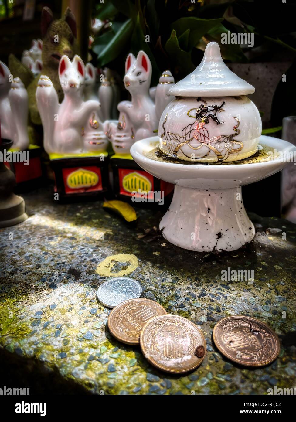 Sasuke inari jinja Banque de photographies et d’images à haute résolution - Alamy