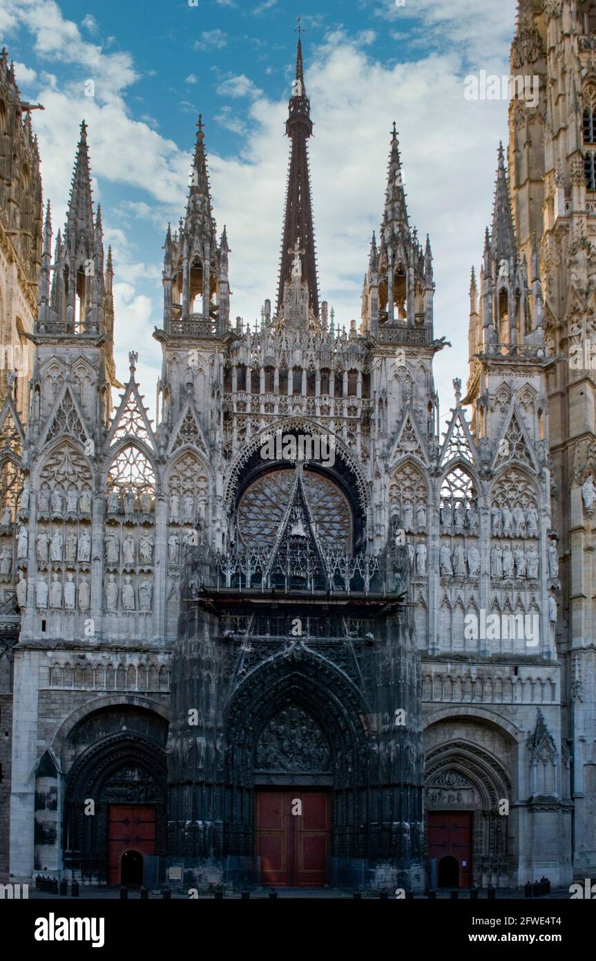 Cathédrale de rouen france Banque de photographies et d’images à haute ...