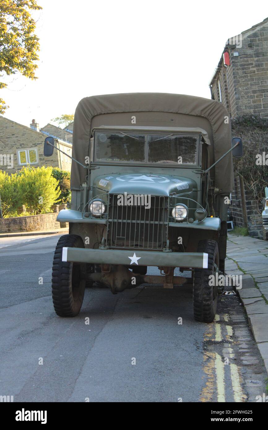 Camion de l'armée américaine vue face Banque de photographies et d’images à haute résolution - Alamy
