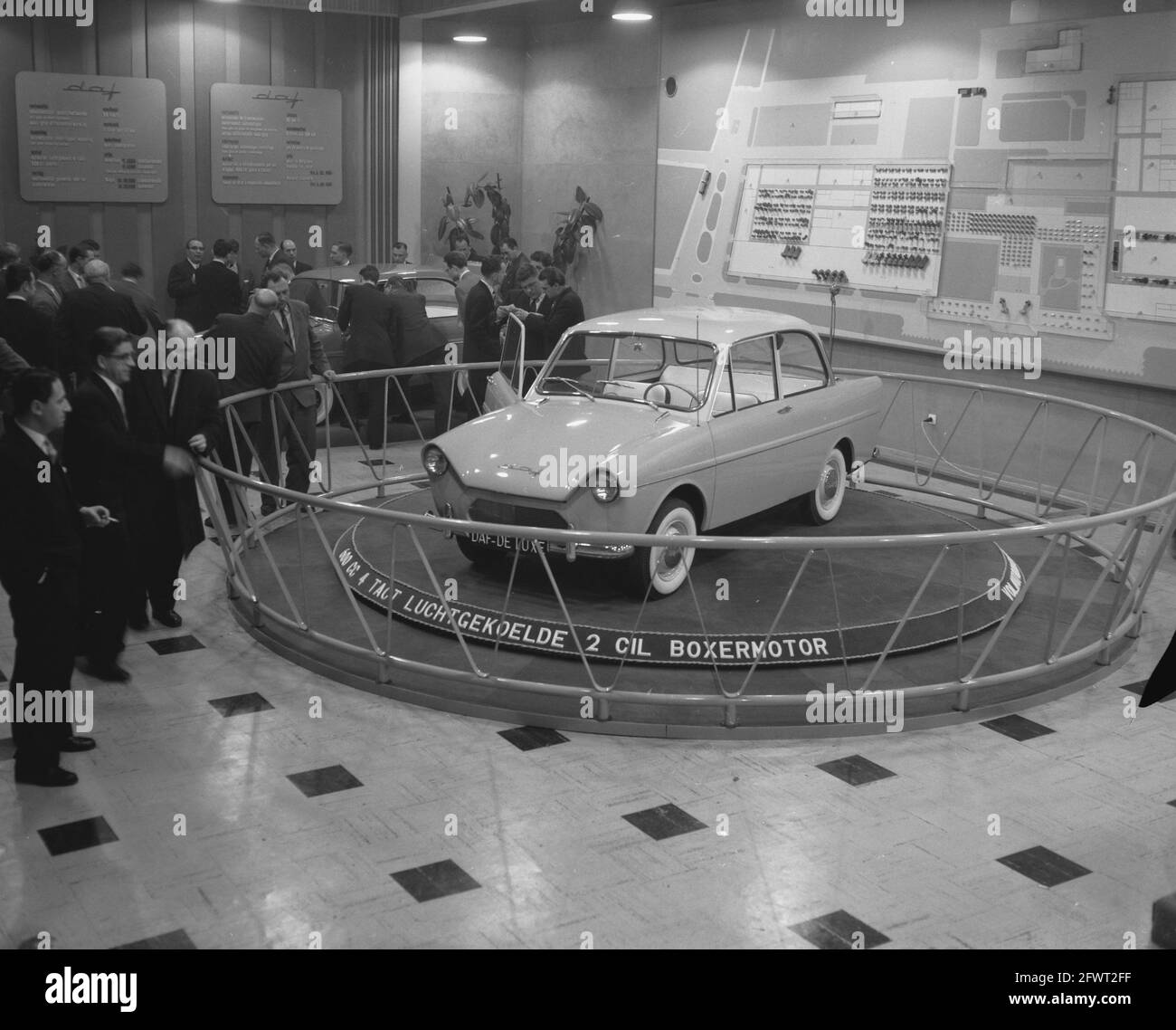 Nouvelle voiture daf Banque de photographies et d’images à haute ...