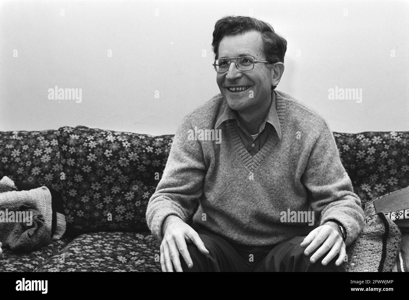 Noam chomsky Banque de photographies et d’images à haute résolution - Alamy