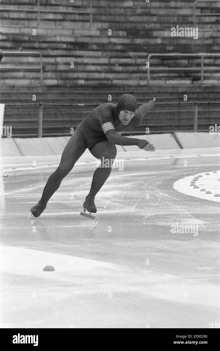 Patinage sur glace IJsselcup dans le Deventer; vainqueur Hans van ...