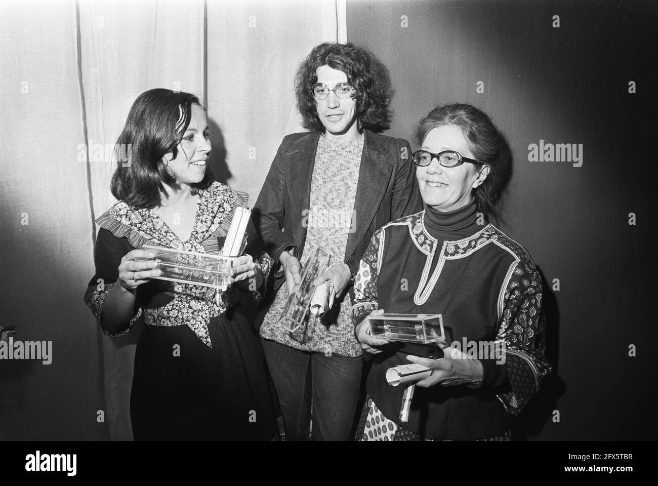 Droite simone schell Banque de photographies et d’images à haute ...