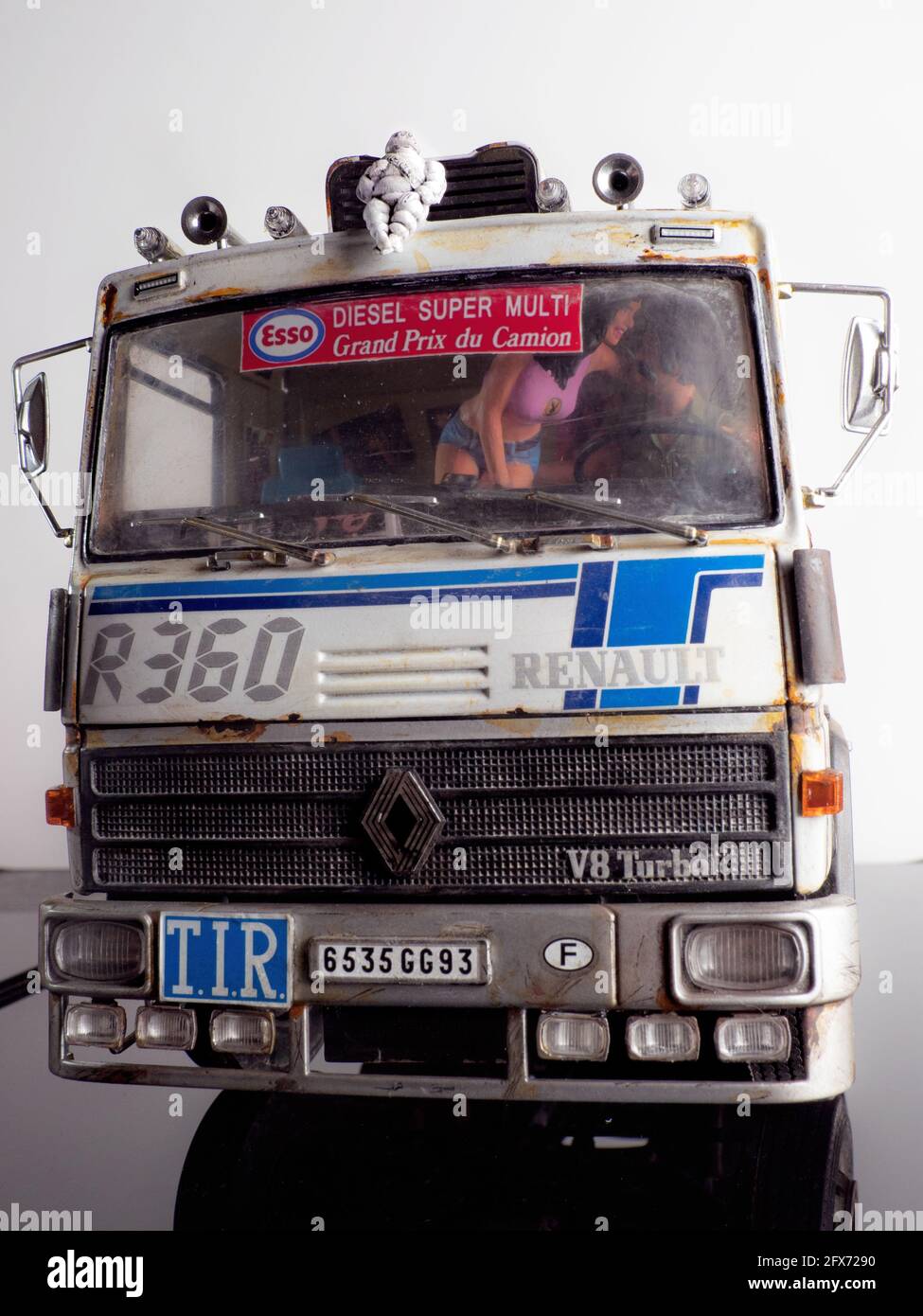 Italeri Truck 1/24 Renault R360 Turbo avec de fortes intempéries ...